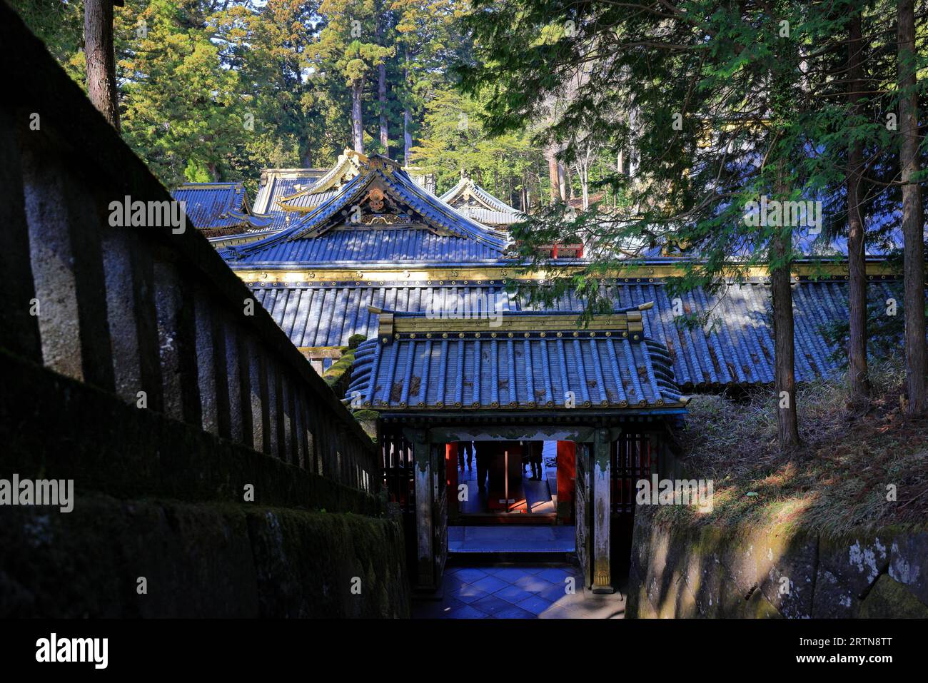 Toshogu Shrine ( 17th-century shrine honoring the first shogun and ...