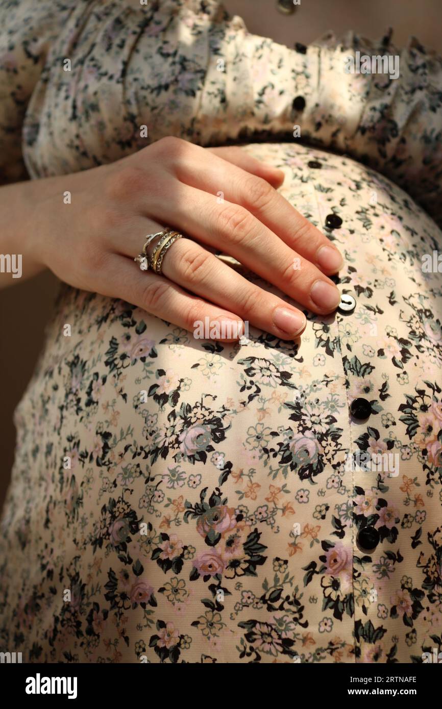 Selling photos for survival Stock Photo - Alamy