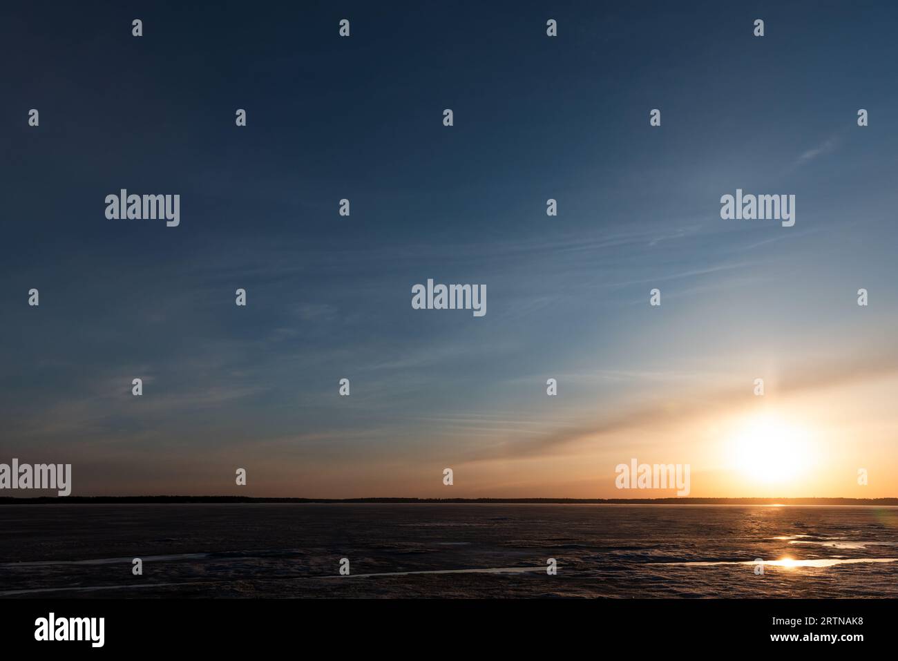 Winter sunset on sea hi-res stock photography and images - Alamy