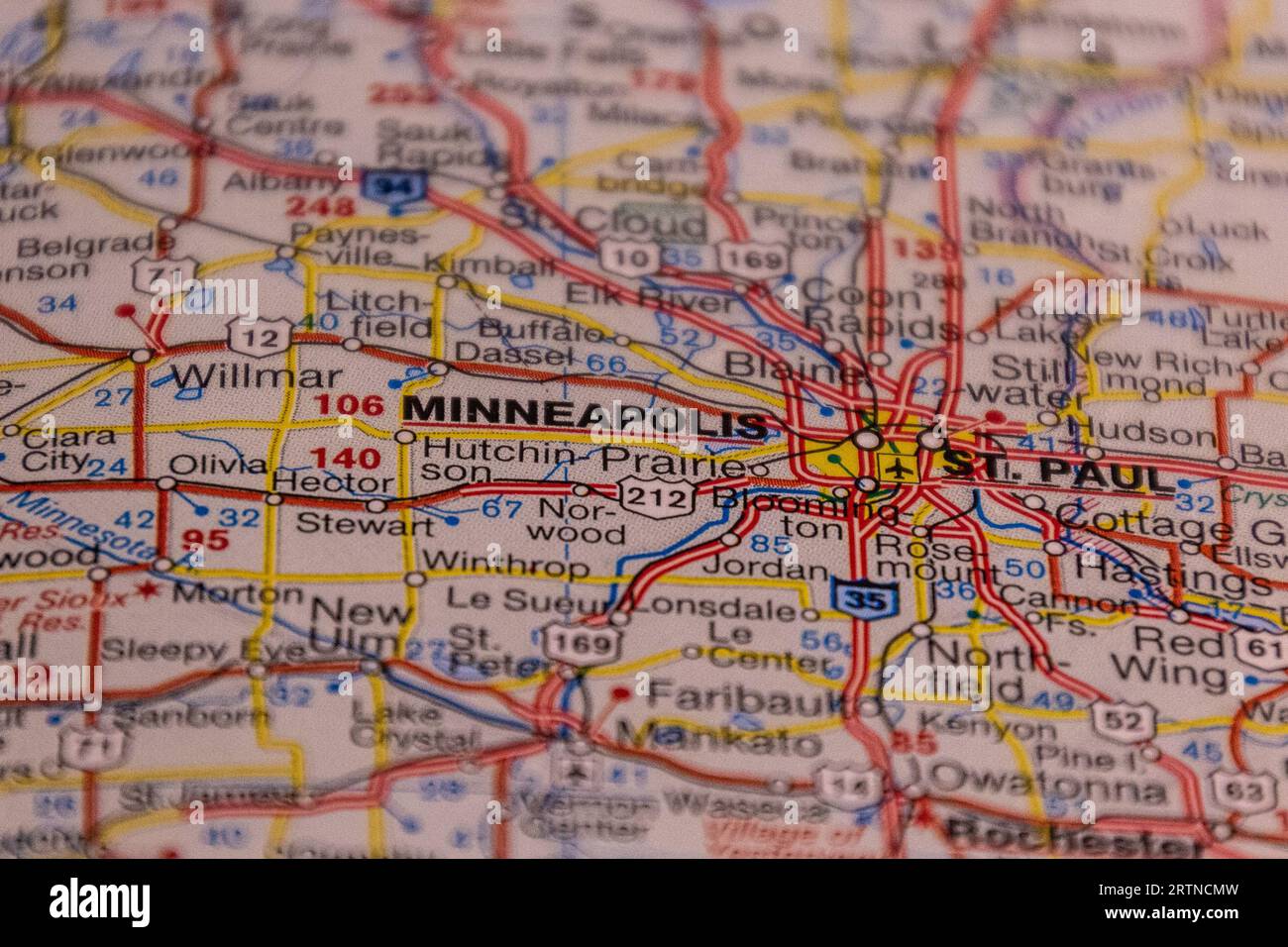 Minneapolis, Minnesota, USA on a road map Stock Photo - Alamy