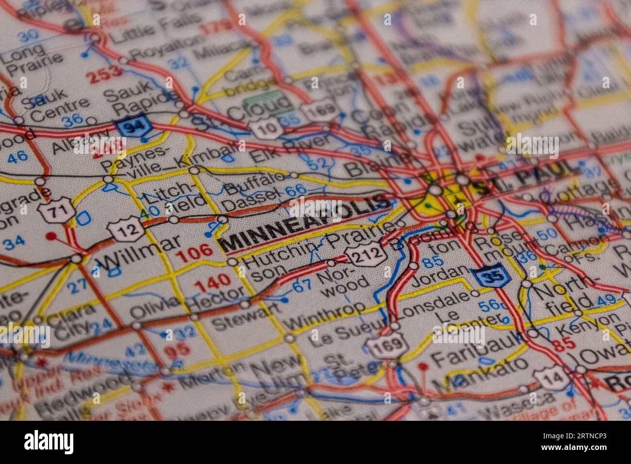 Minneapolis, Minnesota, USA on a road map Stock Photo - Alamy