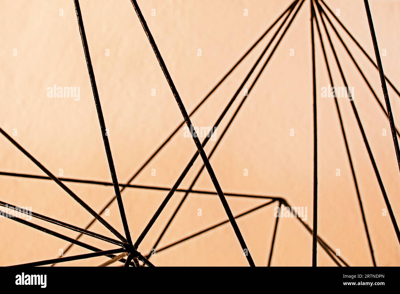 Thin metal structures hi-res stock photography and images - Alamy