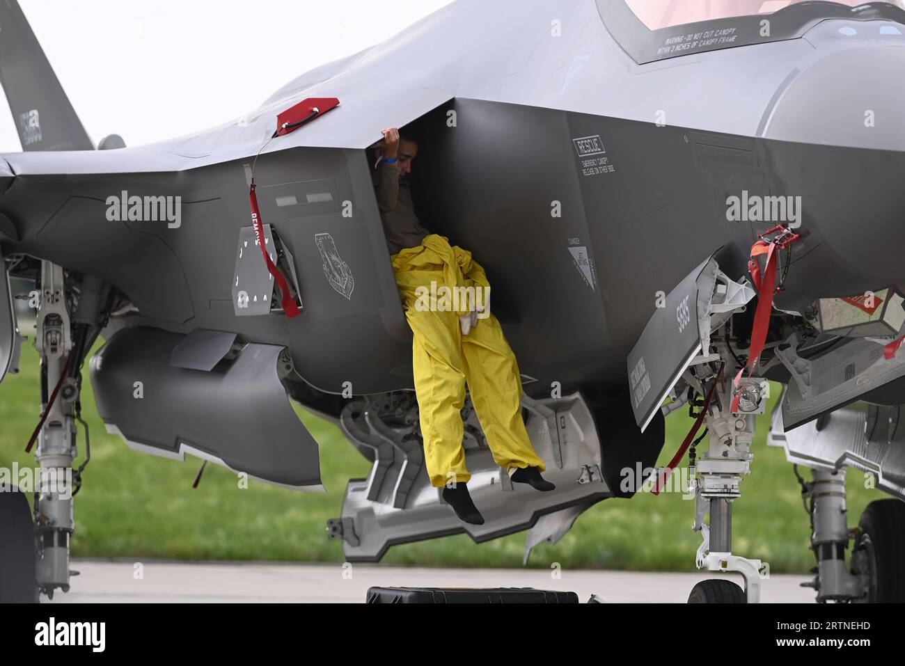 Mosnov, Czech Republic. 14th Sep, 2023. Arrival of three aircraft of ...
