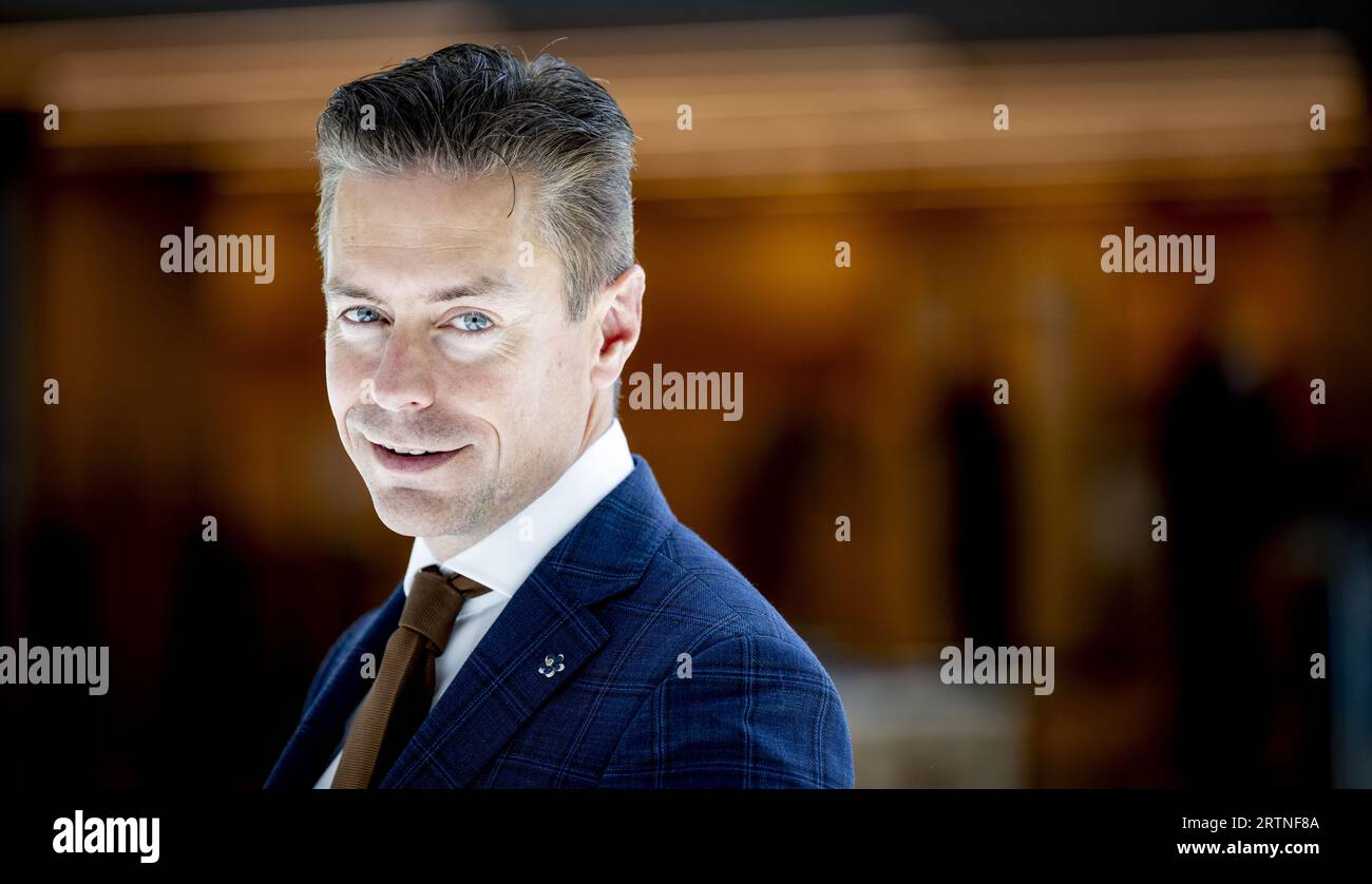 Businessman second room hi-res stock photography and images - Alamy
