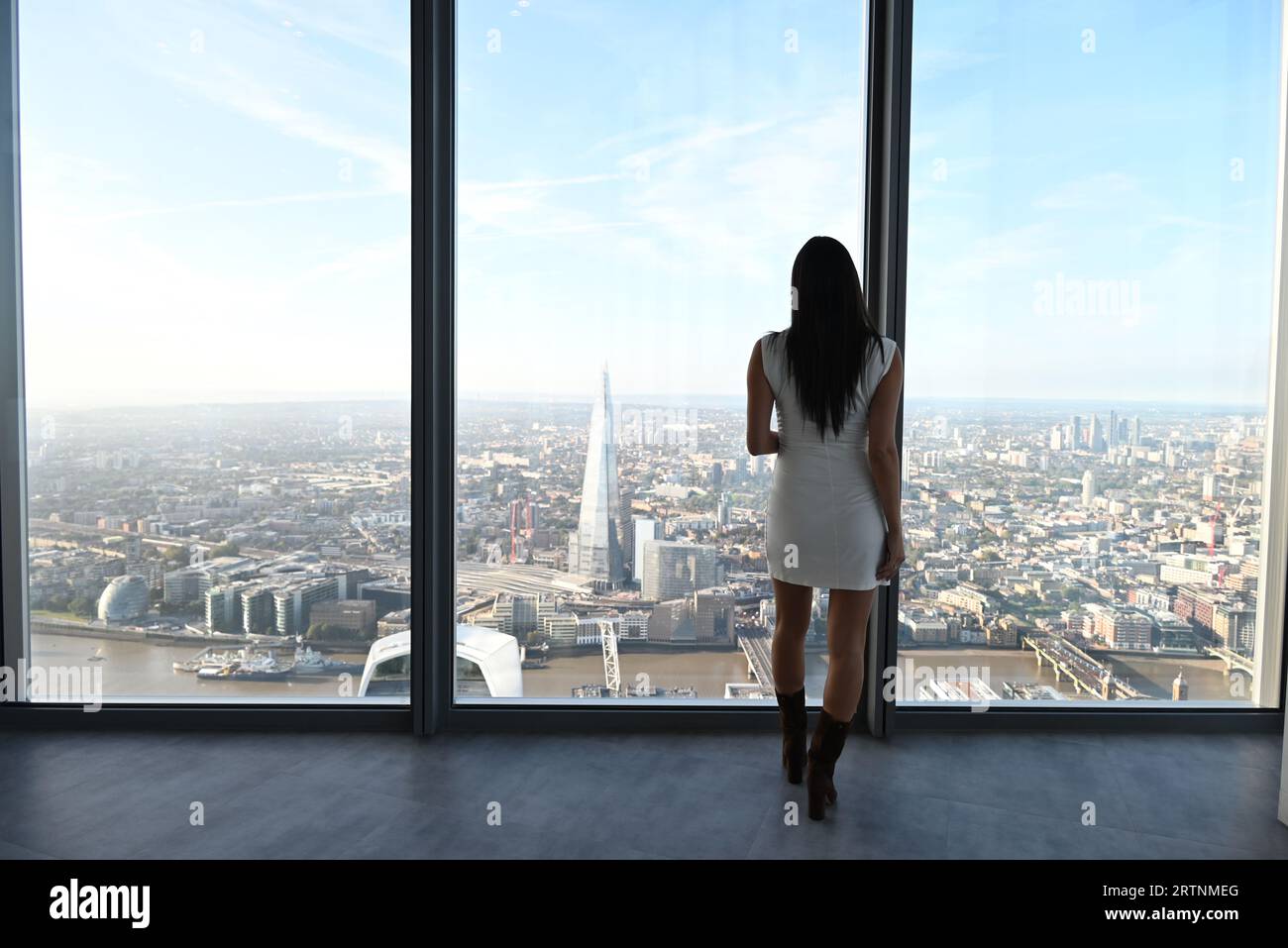 Londons highest public viewing gallery hi-res stock photography and ...