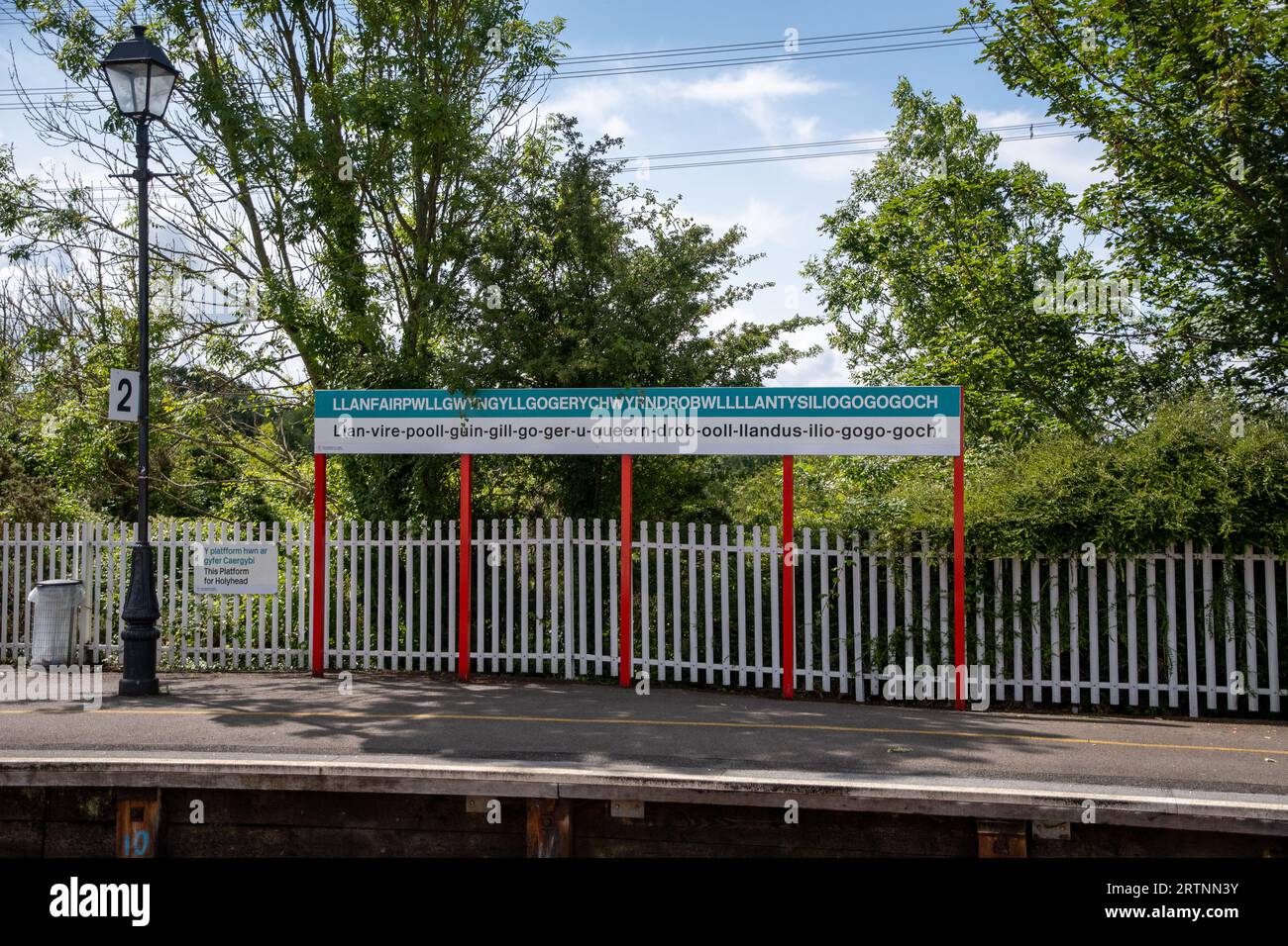 Llanfairpwllgwyngyll hi-res stock photography and images - Alamy