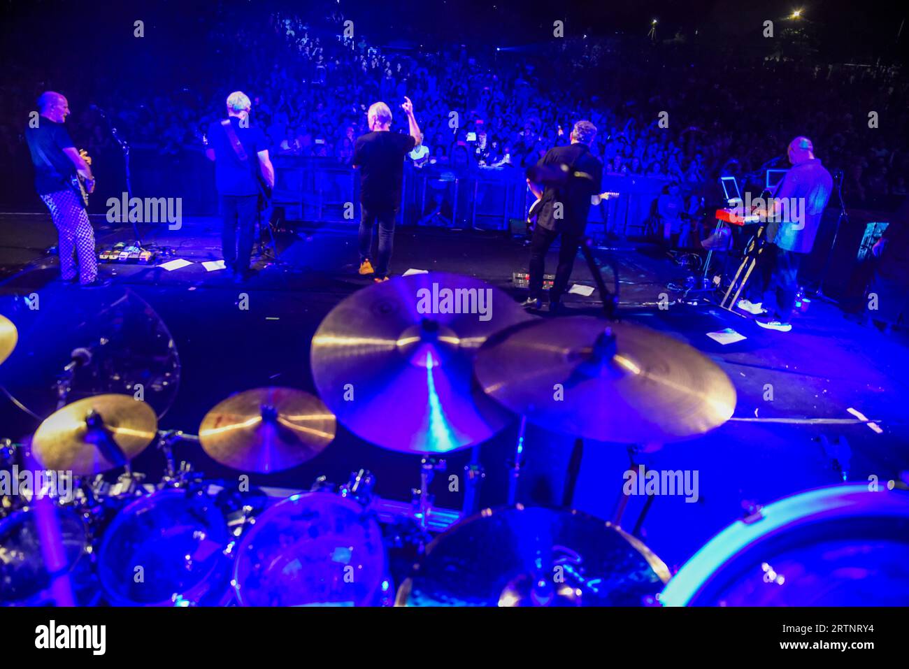 Yoshi singer hi-res stock photography and images - Alamy