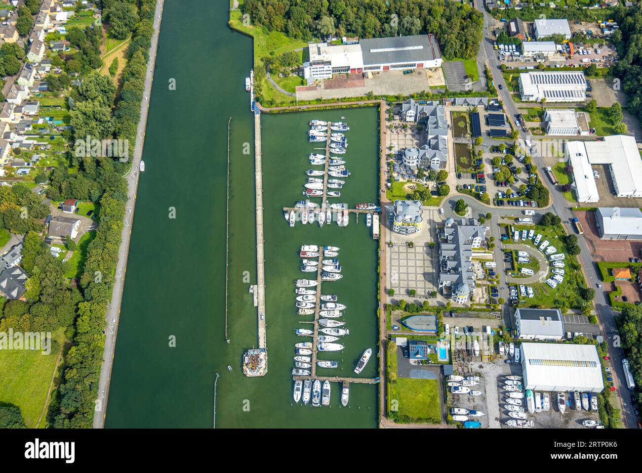 Marina runthe hi-res stock photography and images - Alamy