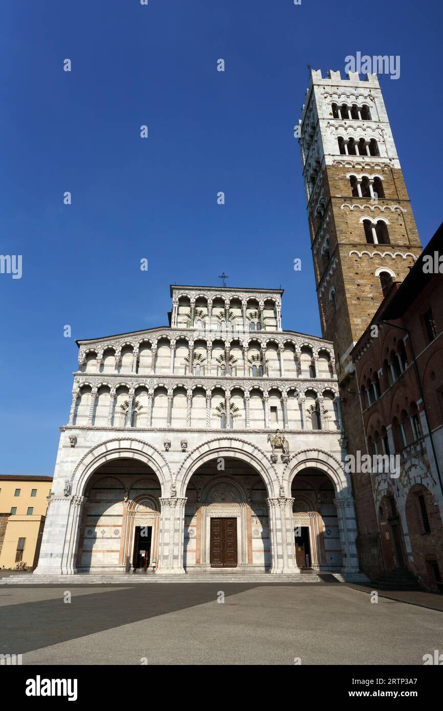 Exterior of the Duomo of Lucca, Tuscany, Italy, medieval building Stock ...