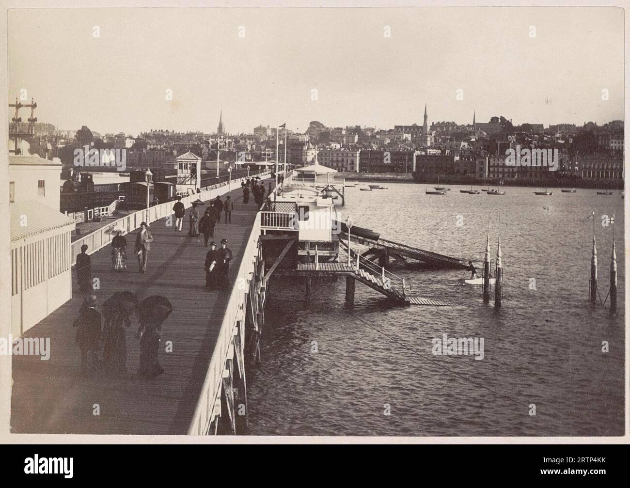 Ryde 1900 hi-res stock photography and images - Alamy