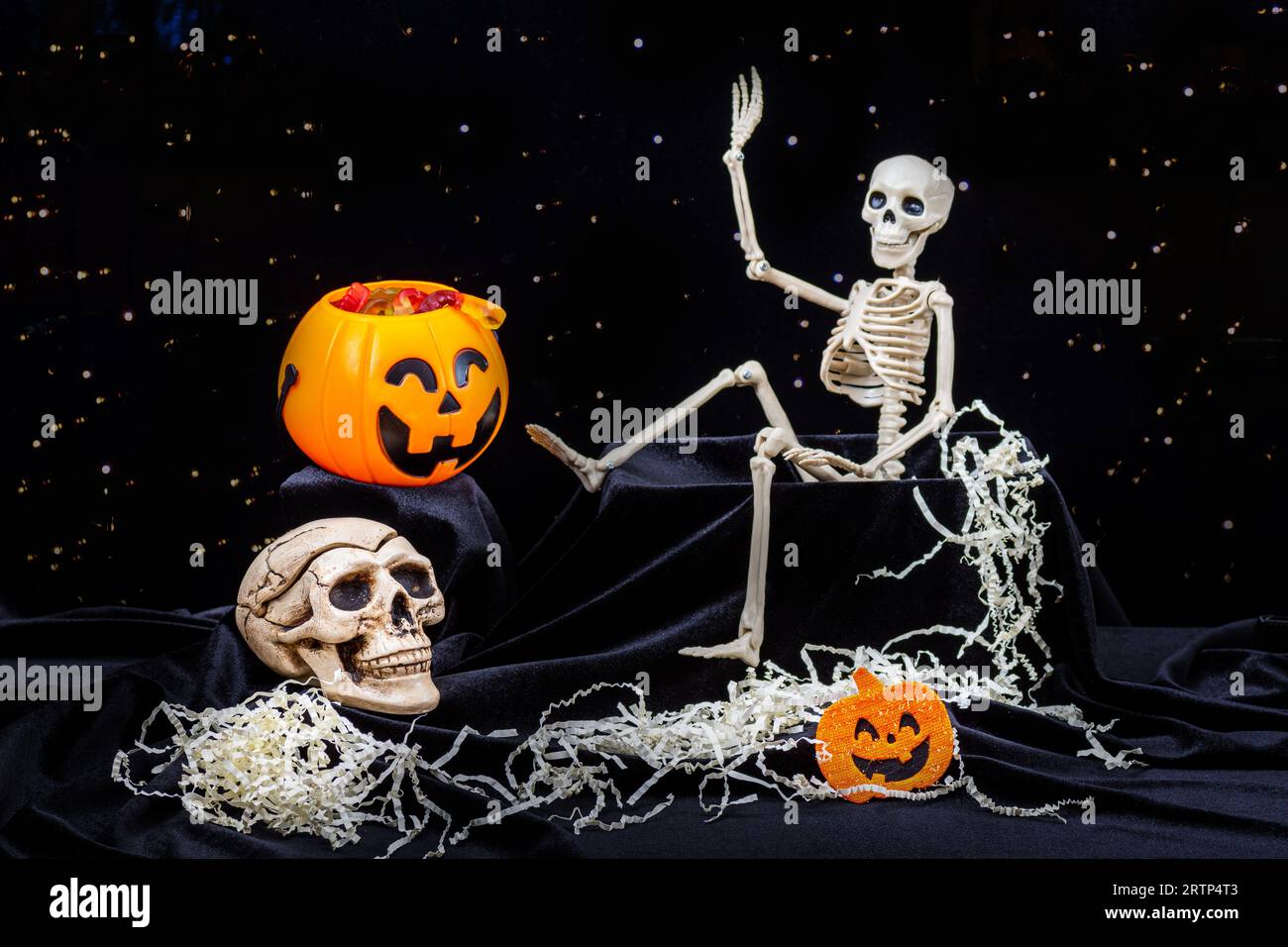 Tomb of eve hi-res stock photography and images - Alamy