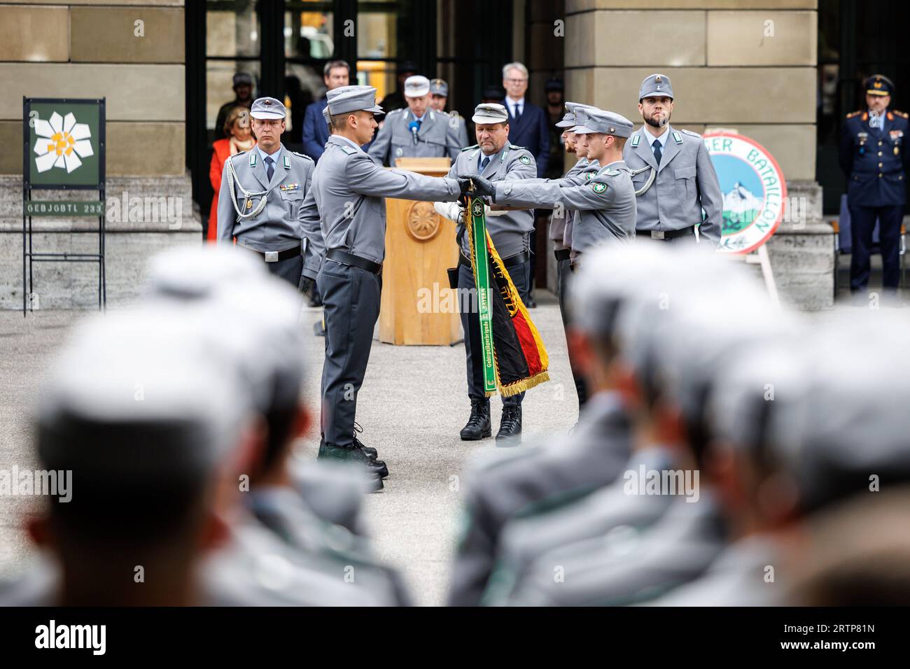 Munich, Germany. 14th Sep, 2023. Recruits take the oath of allegiance ...