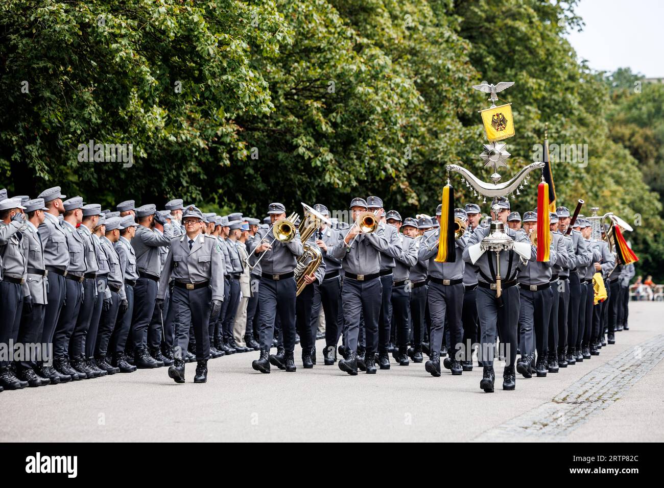 Munich, Germany. 14th Sep, 2023. Soldiers of the German Armed Forces ...