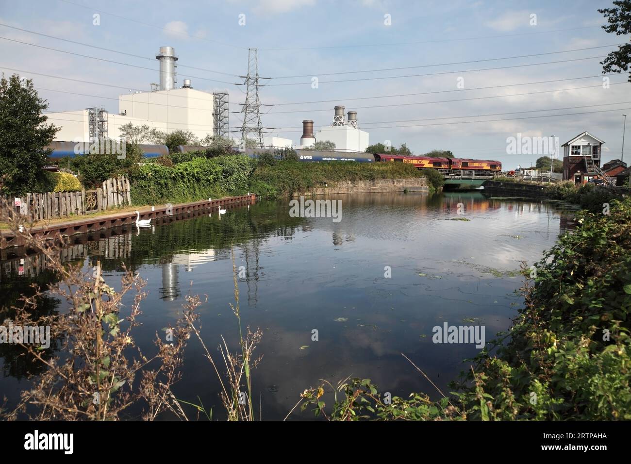 Humber refinery power station hi-res stock photography and images - Alamy