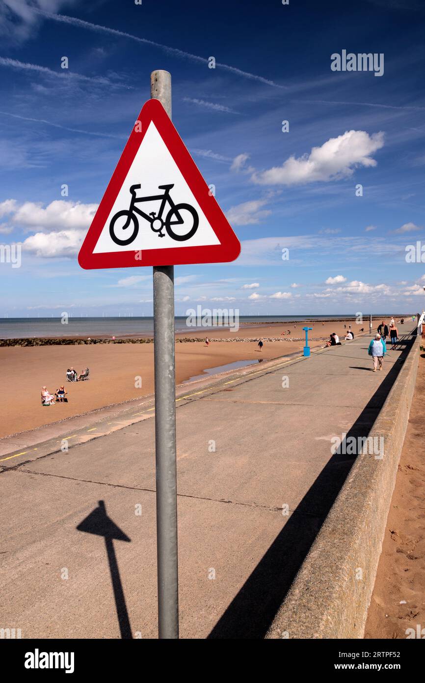 Roadsign wales hi-res stock photography and images - Alamy