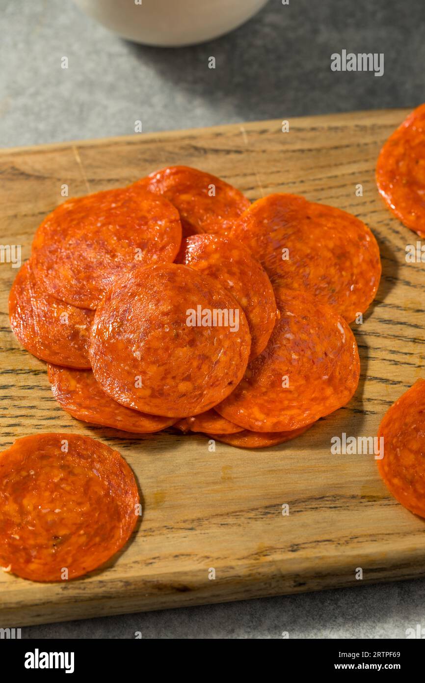 Pepperoni slices hi-res stock photography and images - Alamy