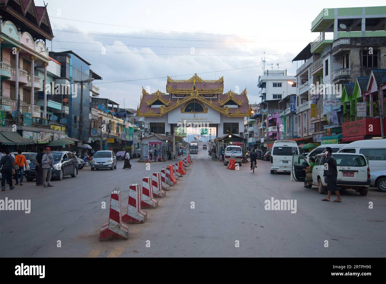 MYAWADI, MYANMAR - DECEMBER 16, 2016: A view of the border checkpoint ...