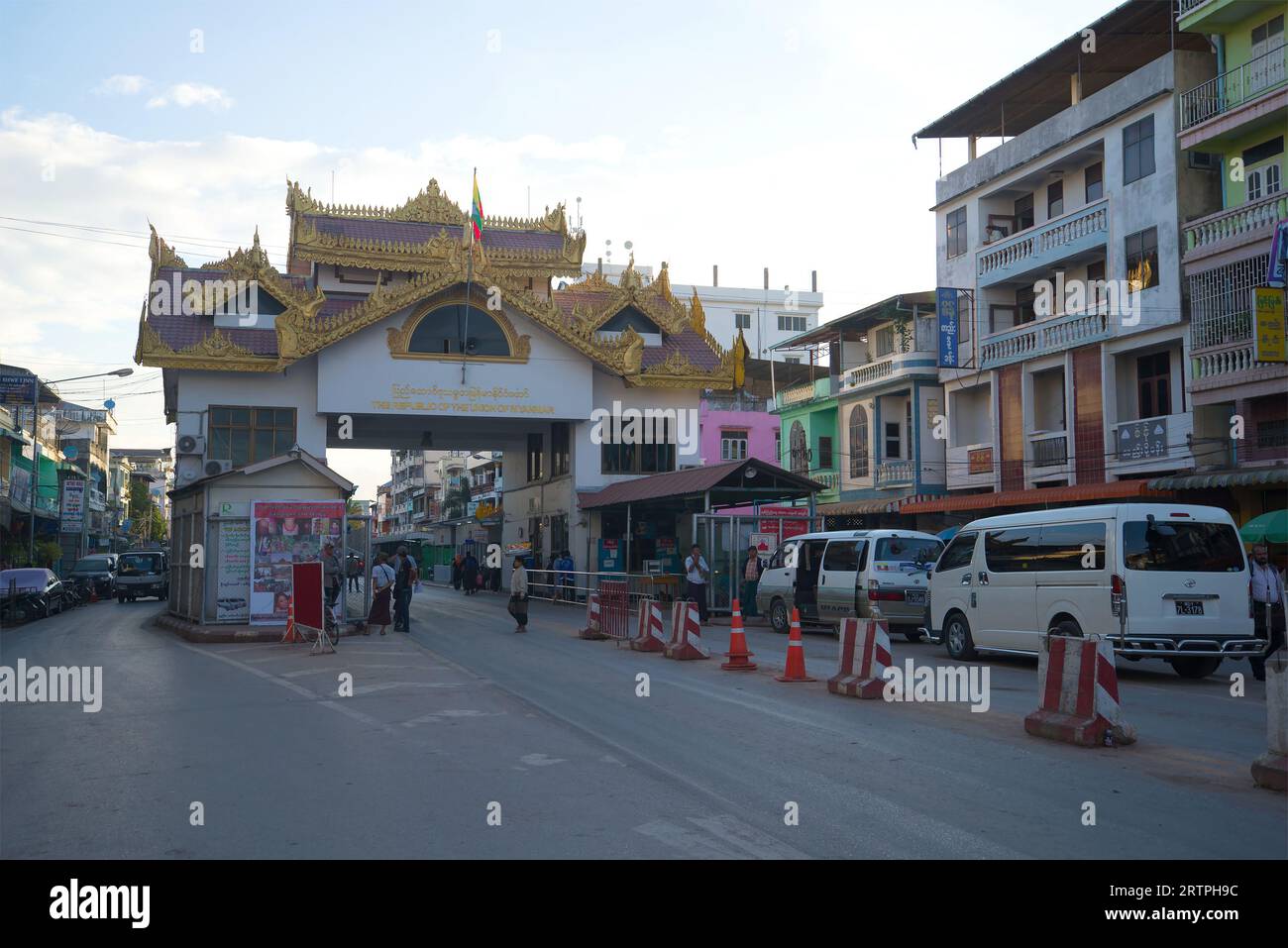 MYAWADI, MYANMAR - DECEMBER 16, 2016: Border checkpoint on the Burma ...