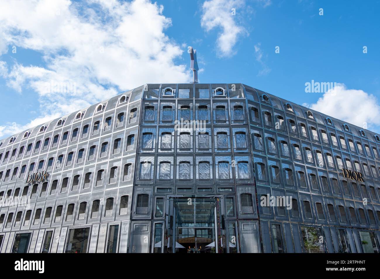Seoul, South Korea - 10 October 2022: Dior Concept Store in Seoul ...