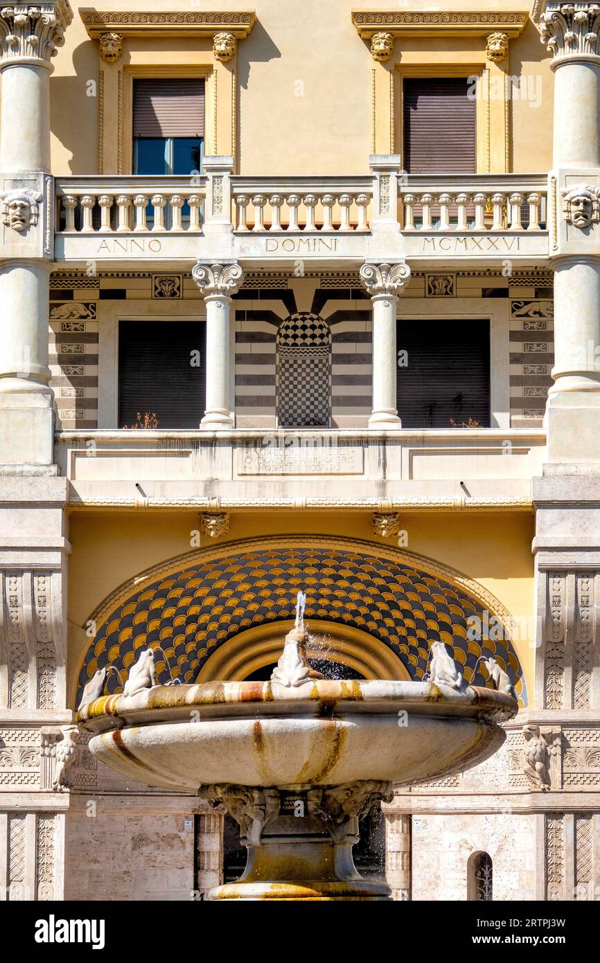 Detail of the facade of one of the buildings in the Quartiere Coppedè ...