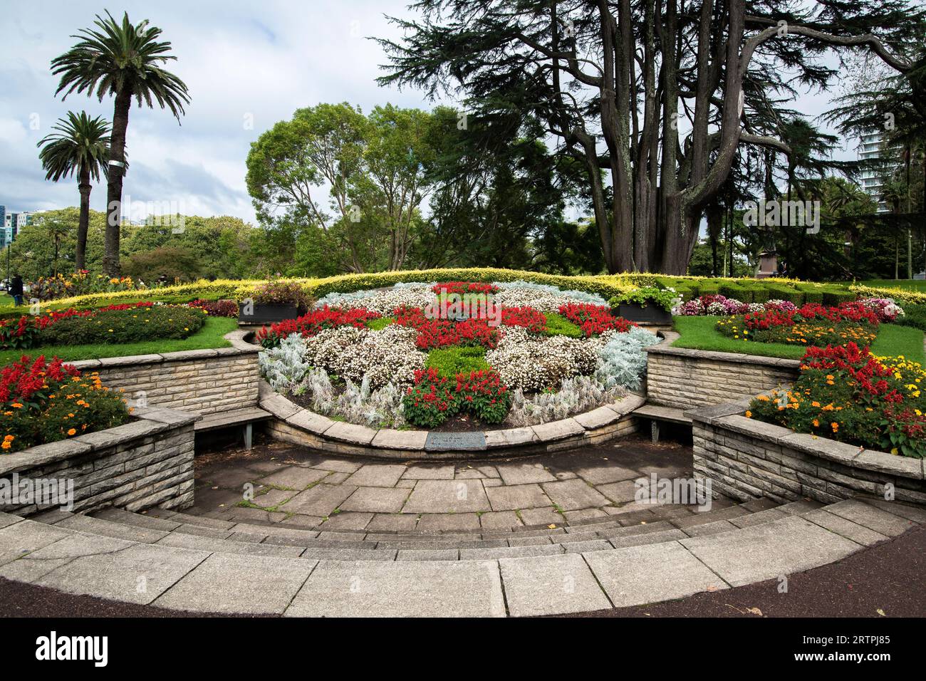 Floral clock, Albert Park, Auckland, North Island, New Zealand Stock Photo - Alamy