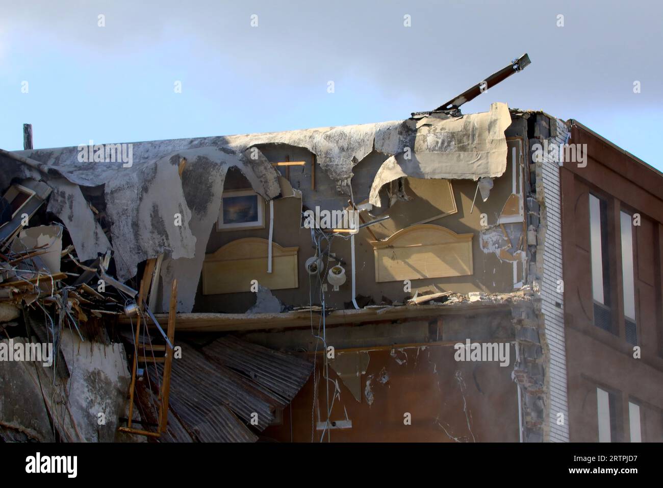 Damage to a building hi-res stock photography and images - Alamy