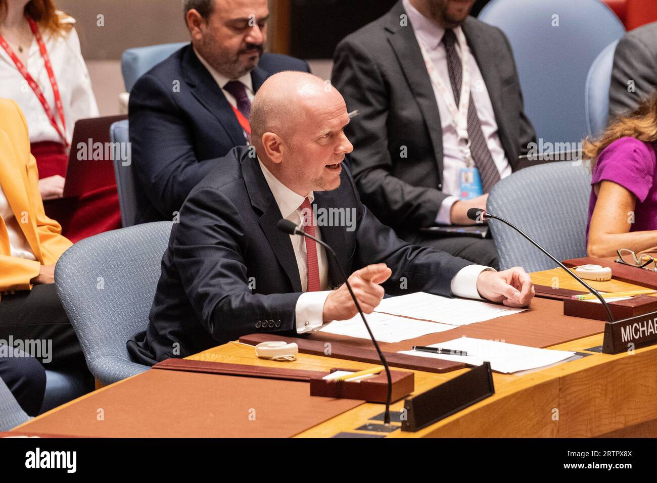 Mastercard ceo hi-res stock photography and images - Alamy