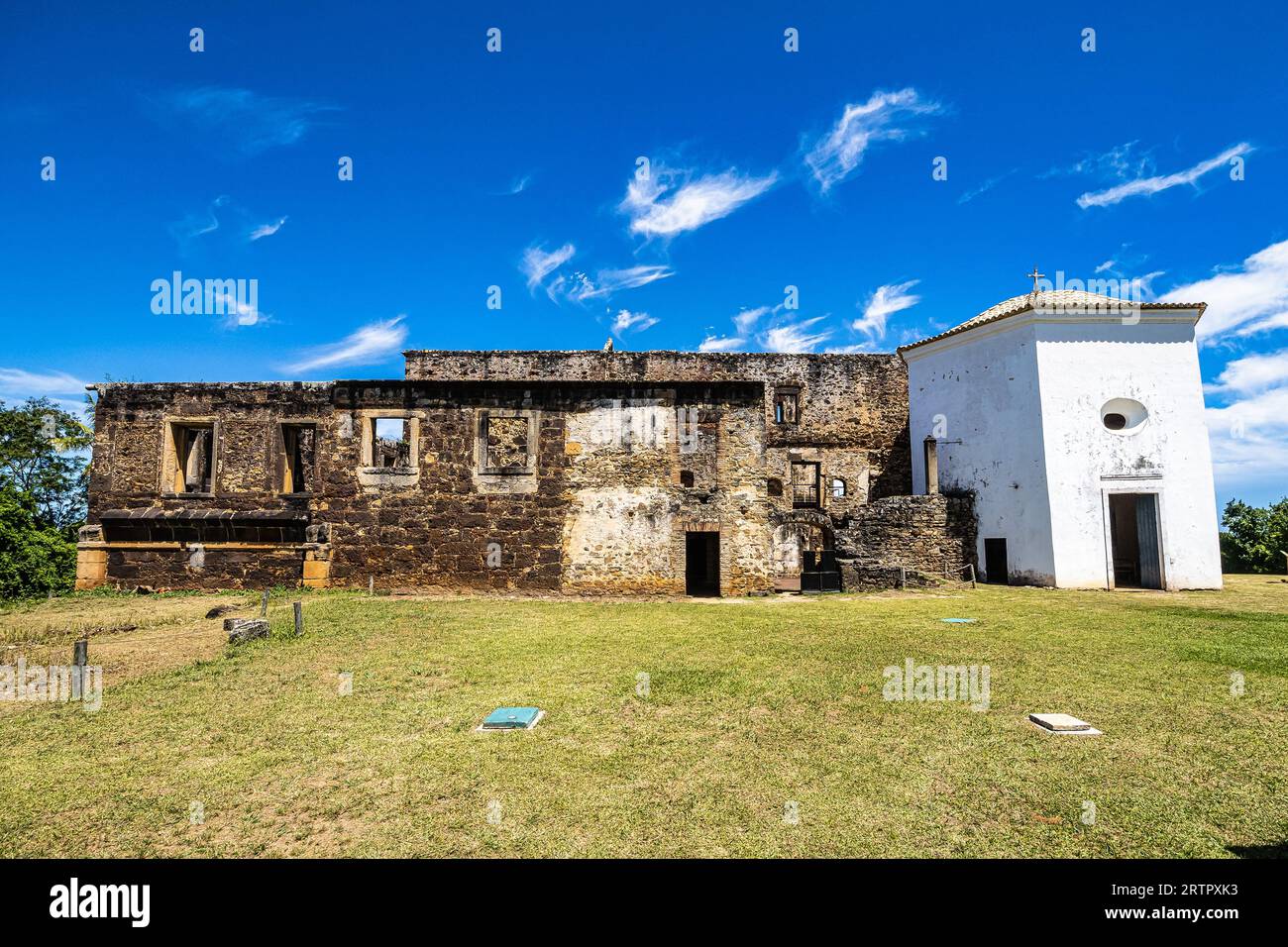 Ruins of the Garcia D'Avila castle, in the Praia do Forte region in the ...
