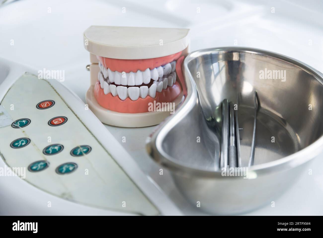 Hospital tools hi-res stock photography and images - Alamy