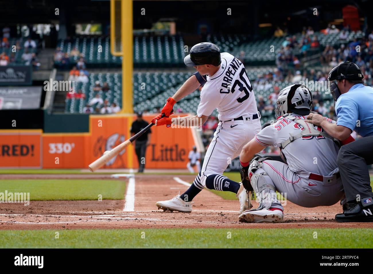 Detroit Tigers' Kerry Carpenter (30) his a one-run single against the ...