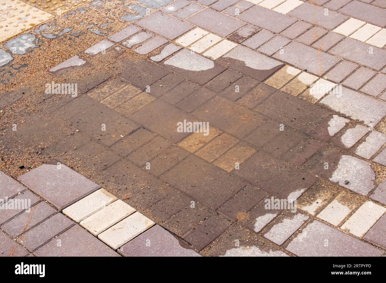 Wet sand puddle texture hi-res stock photography and images - Alamy
