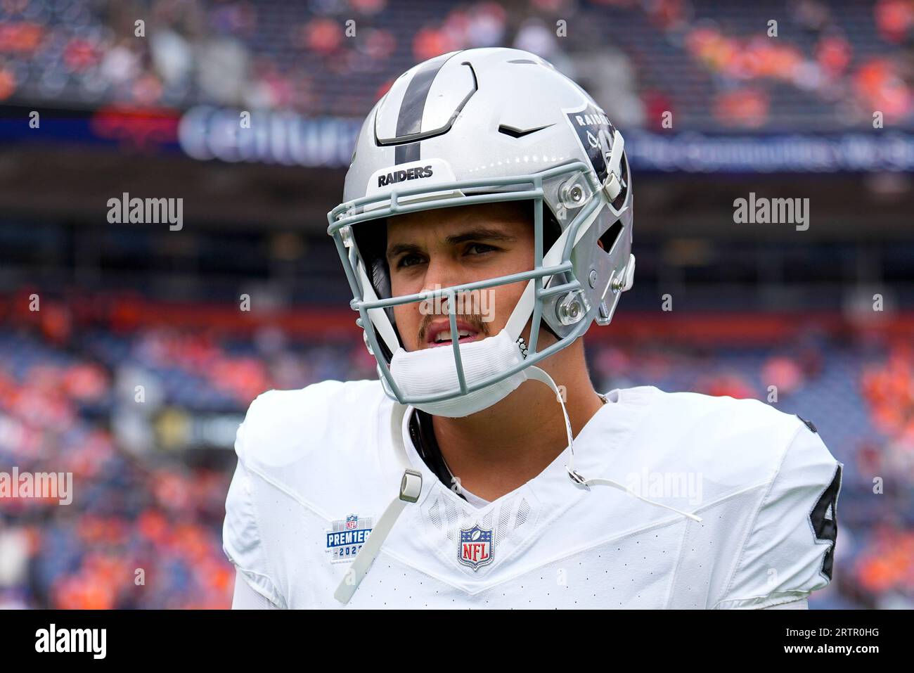 Las Vegas Raiders quarterback Aidan O'Connell warms up during an NFL ...