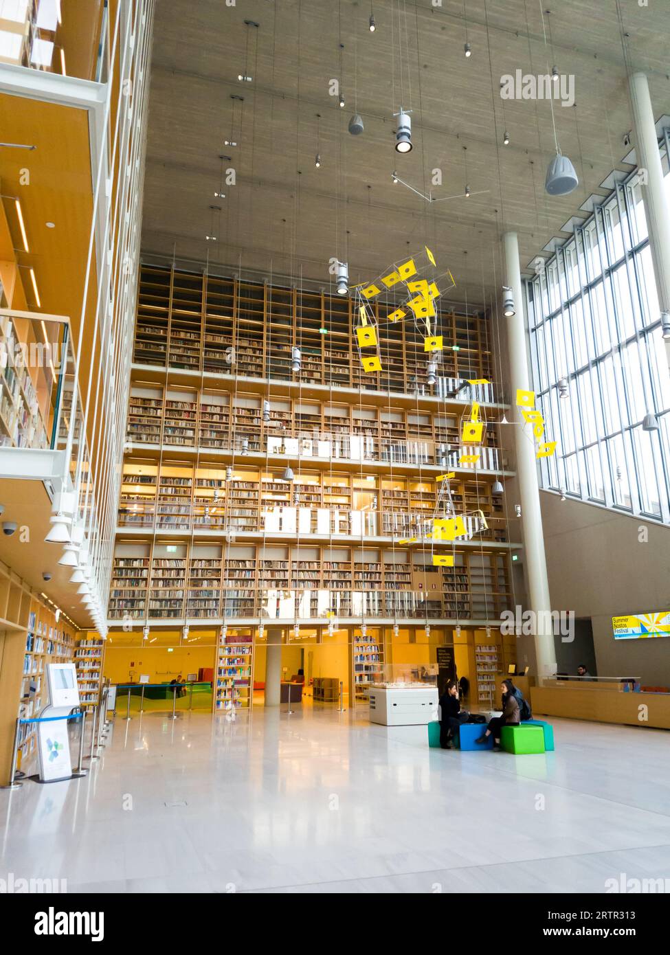 Stavros niarchos cultural center hi-res stock photography and images ...