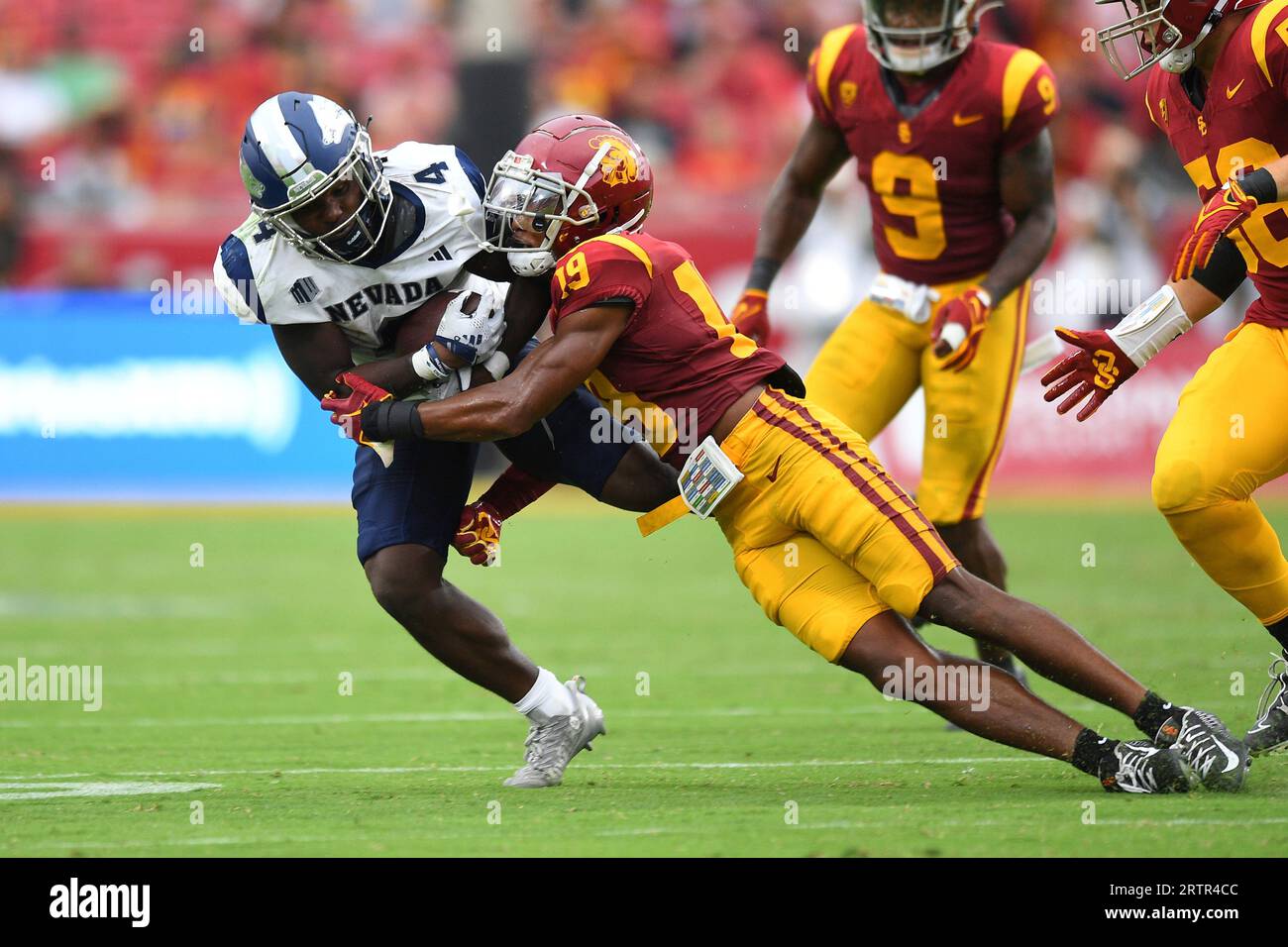 LOS ANGELES, CA - SEPTEMBER 02: USC Trojans safety Jaylin Smith (19 ...