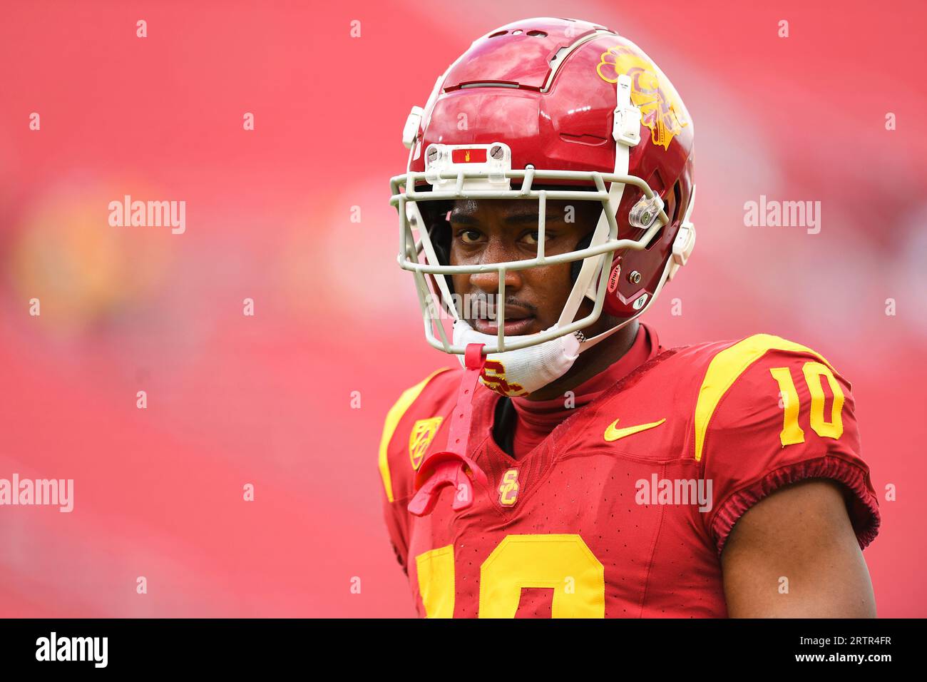 LOS ANGELES, CA - SEPTEMBER 02: USC Trojans wide receiver Kyron Hudson ...