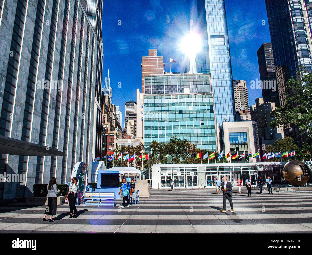 New York, New York, USA. 14th Sep, 2023. A building reflects a beam of ...