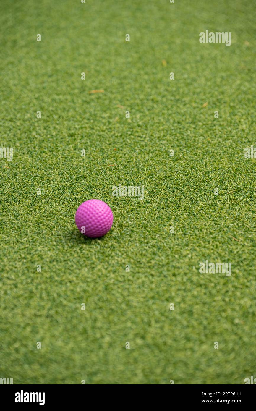 Purple golf ball hi-res stock photography and images - Alamy