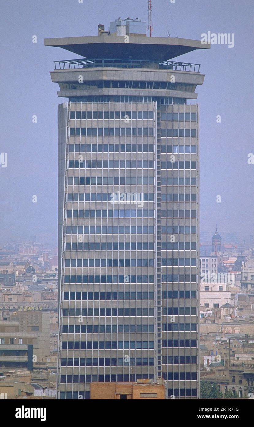EDIFICIO COLON TAMBIEN CONOCIDO COMO TORRE MARITIMA - RASCACIELOS CONSTRUIDO EN 1970 - FOTO AÑOS ...