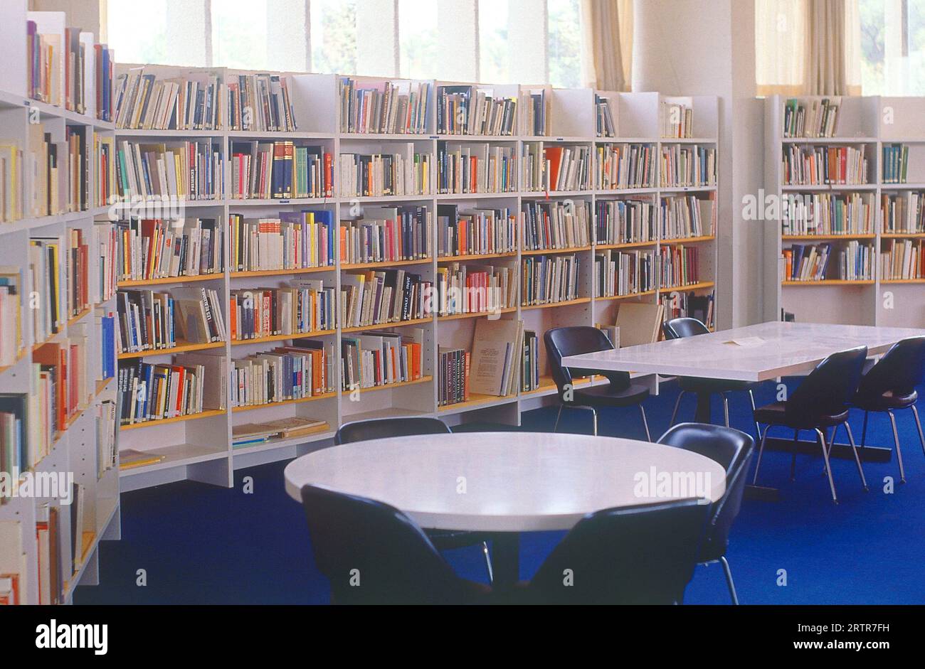 BIBLIOTECA DE LA FUNDACION JOAN MIRO - FOTO AÑOS 80. Location ...