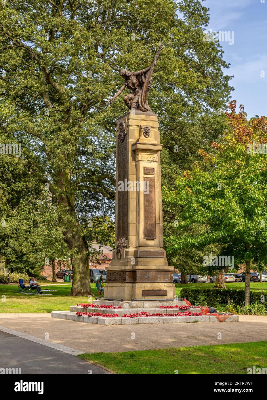 War memorial monument for local heroes at Mary Stevens Park ...