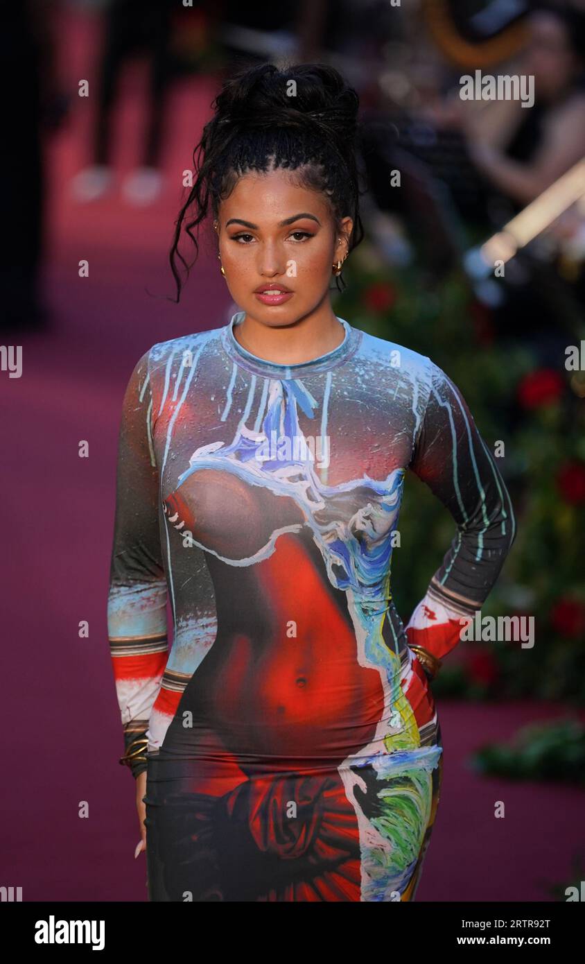 The vogue world hi-res stock photography and images - Alamy