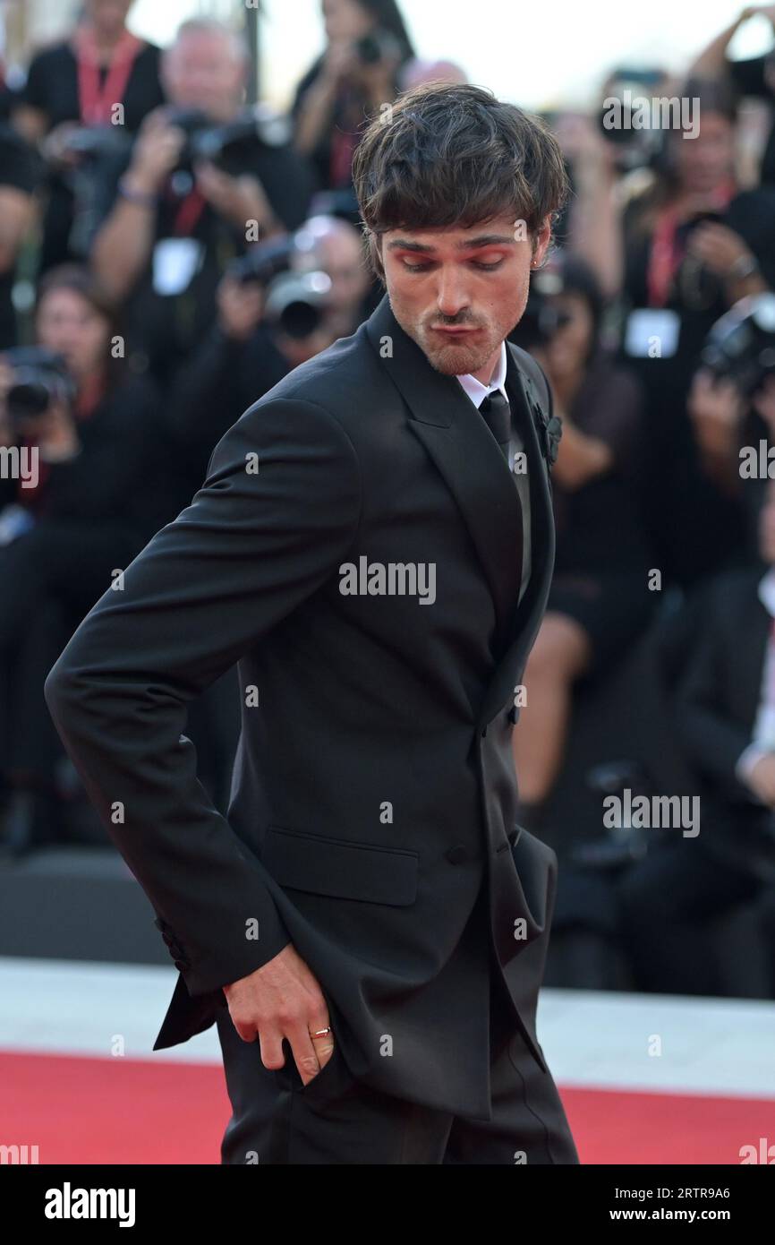 Venedig, Italy. 04th Sep, 2023. Jacob Elordi walks the red carpet at ...