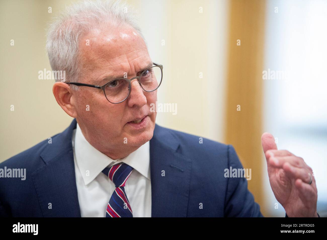 Dr craig hi-res stock photography and images - Alamy