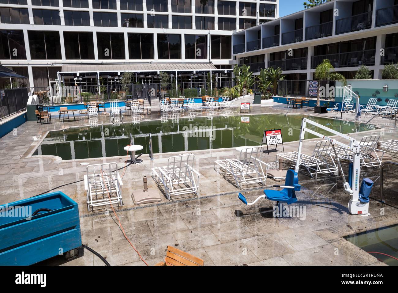 Los Angeles, USA. 21 Aug, 2023. Pool flooding after a big storm Stock ...