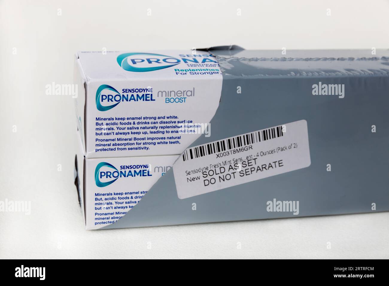 Received package hi-res stock photography and images - Alamy