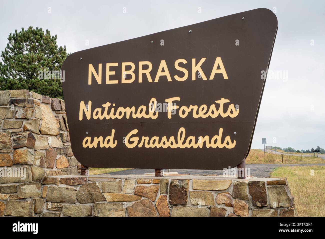 Grassland and road hi-res stock photography and images - Alamy