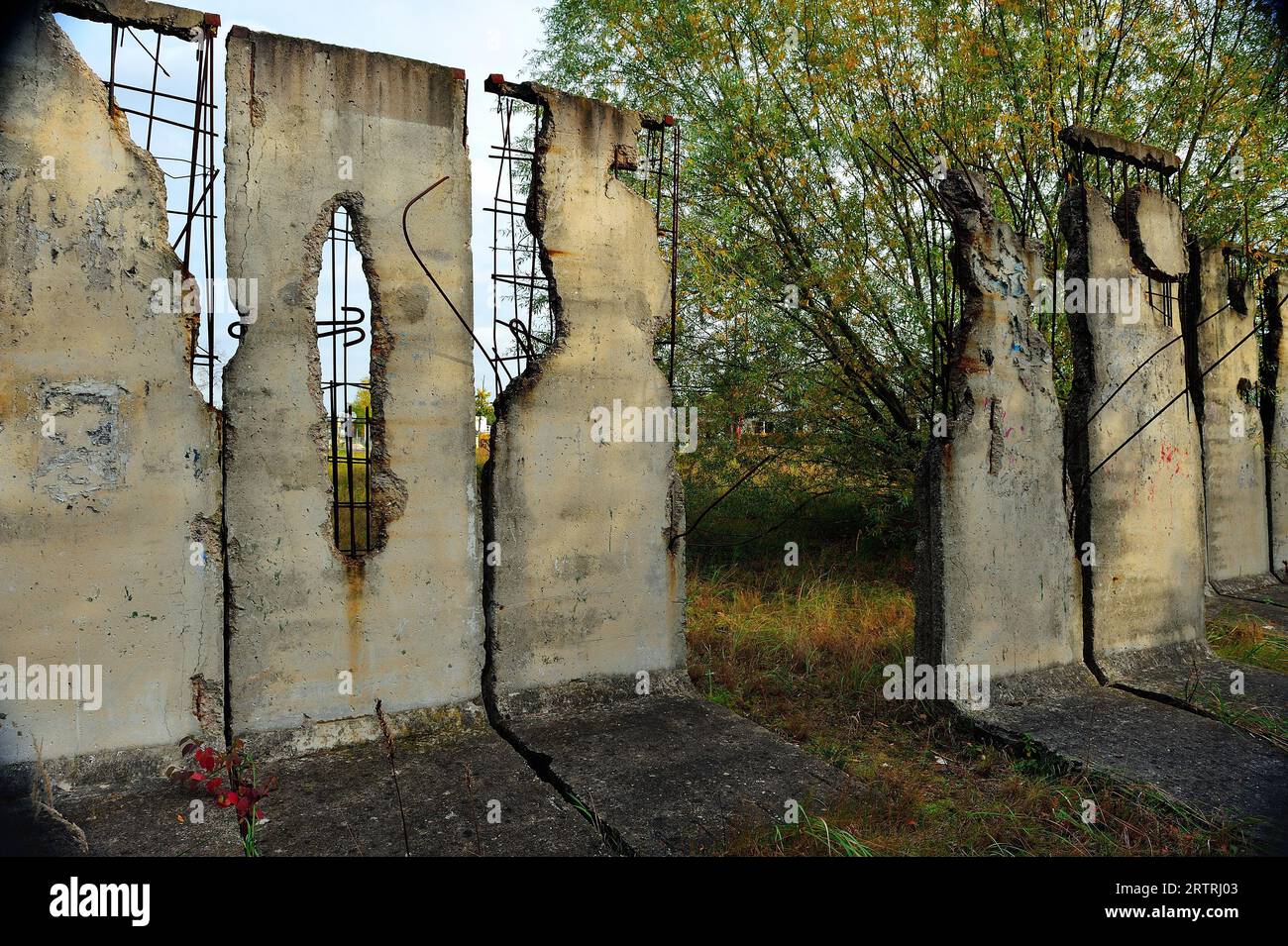 Part of the Berlin Wall cold war travel historical Berlin, wall, cold ...