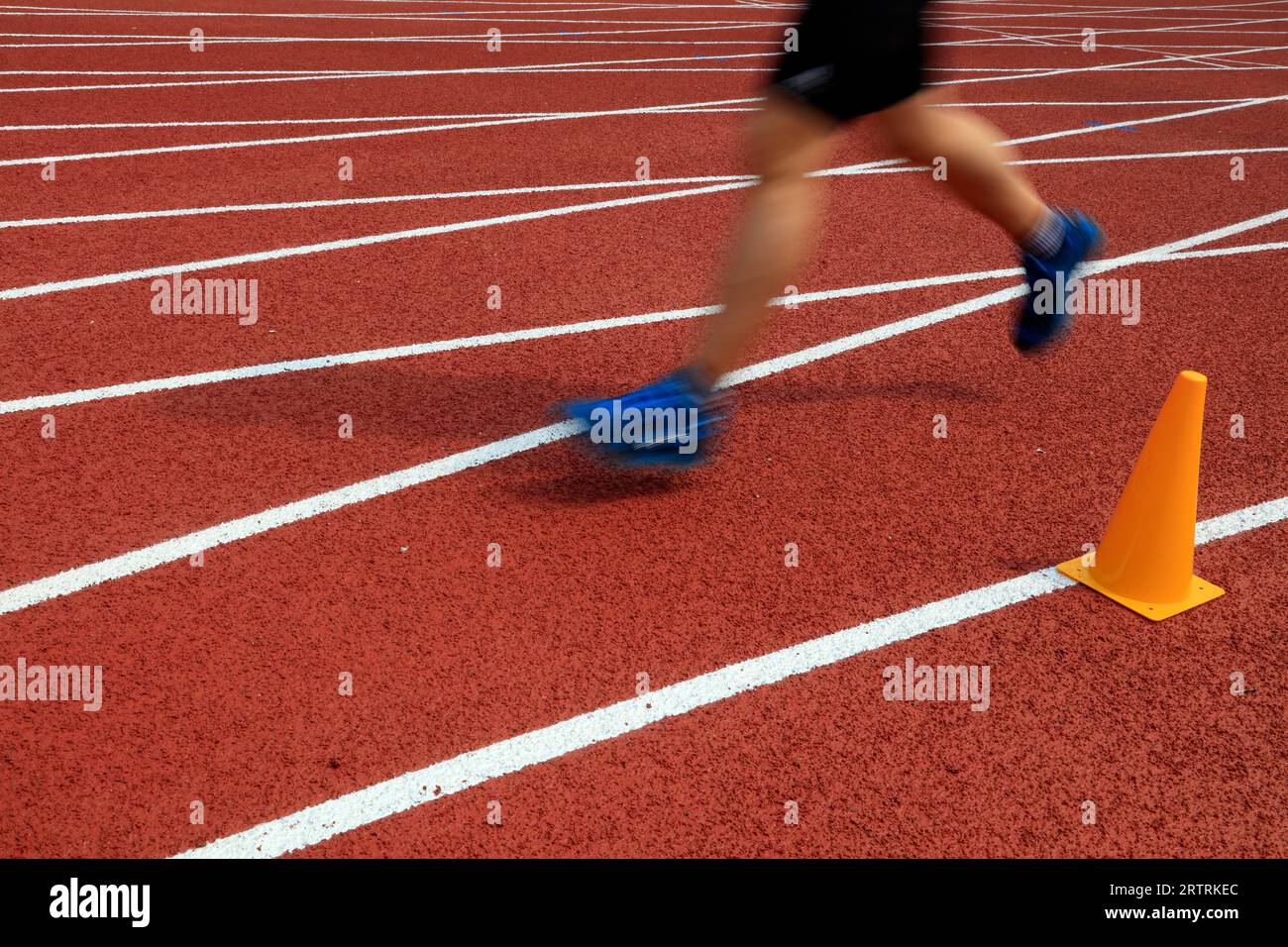 legs of a long distance runne Stock Photo - Alamy