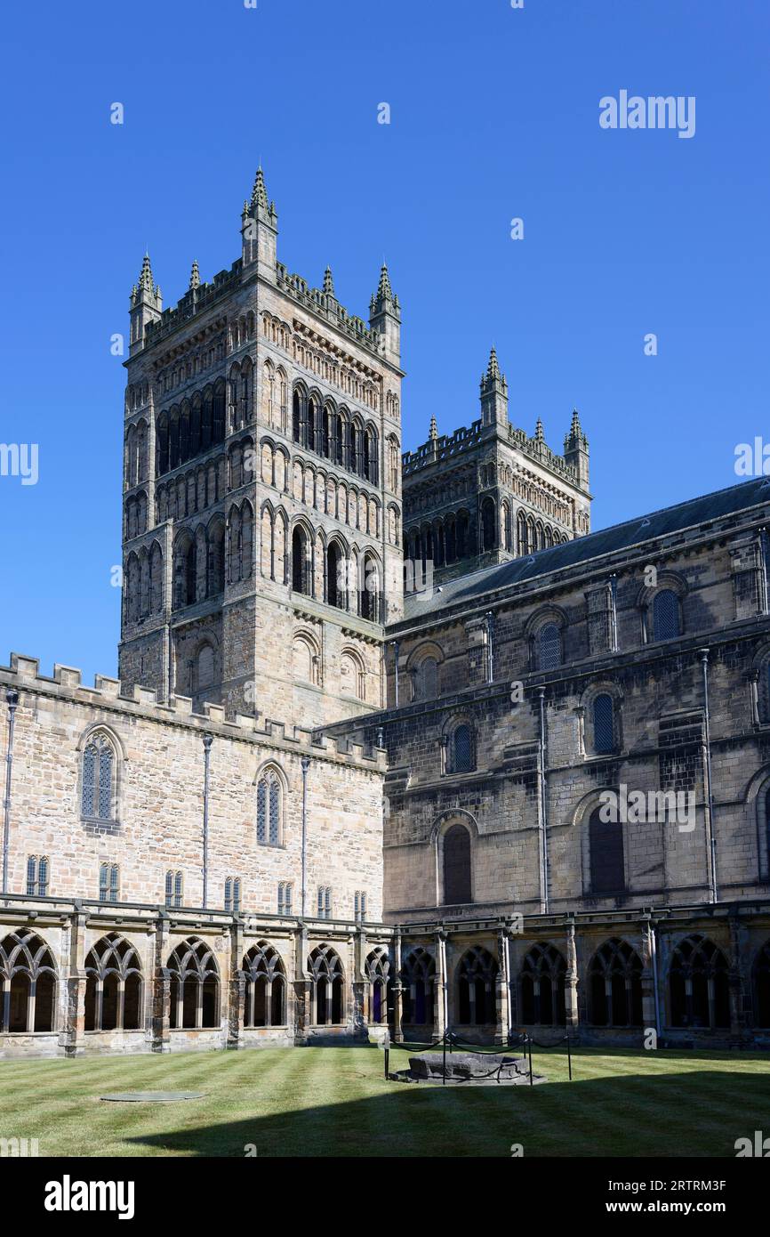 Durham town hall great hall hi-res stock photography and images - Alamy