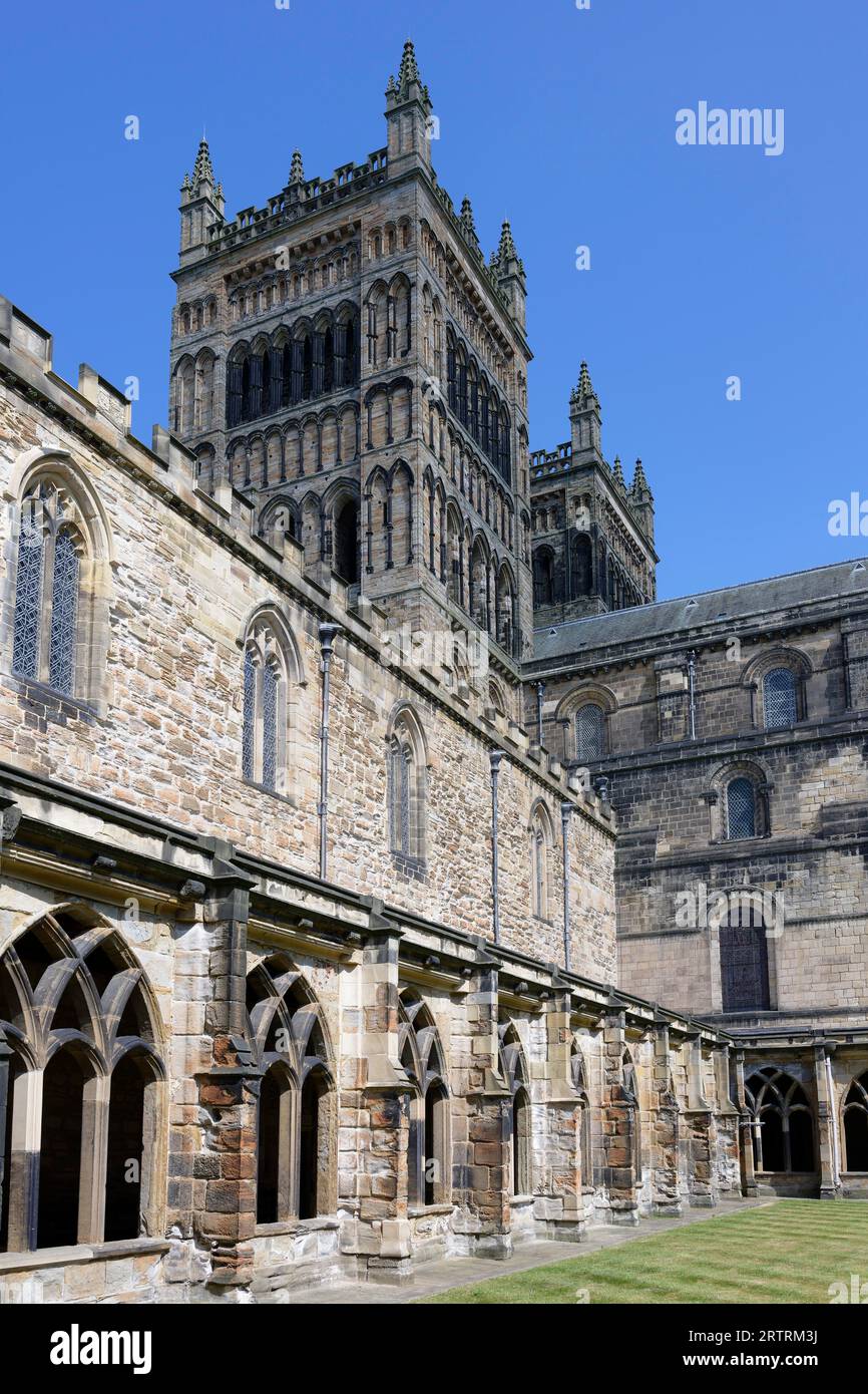 Durham cathedral cloister hi-res stock photography and images - Alamy